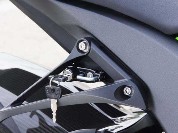 Helmet Lock ZX10R ('11-)